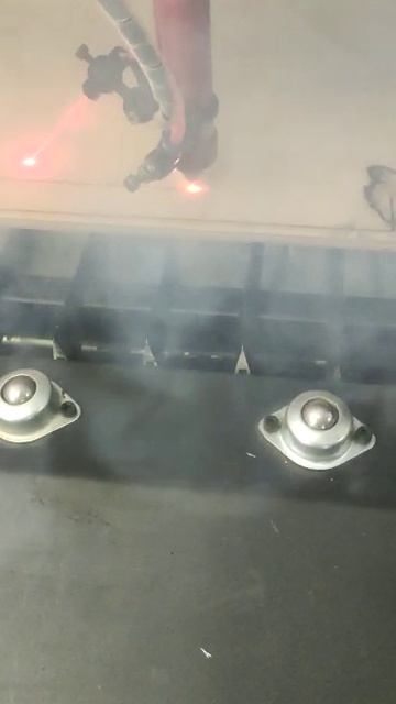 Лазерная резка толстой фанеры