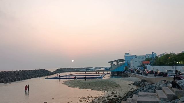Пляж, бассейн, Мале, Мальдивы, январь'26 (Sandy Beach of Swimming Track, Male, Maldives, Jan'26)