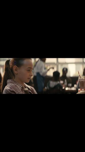 Мастер, сцена в кафе