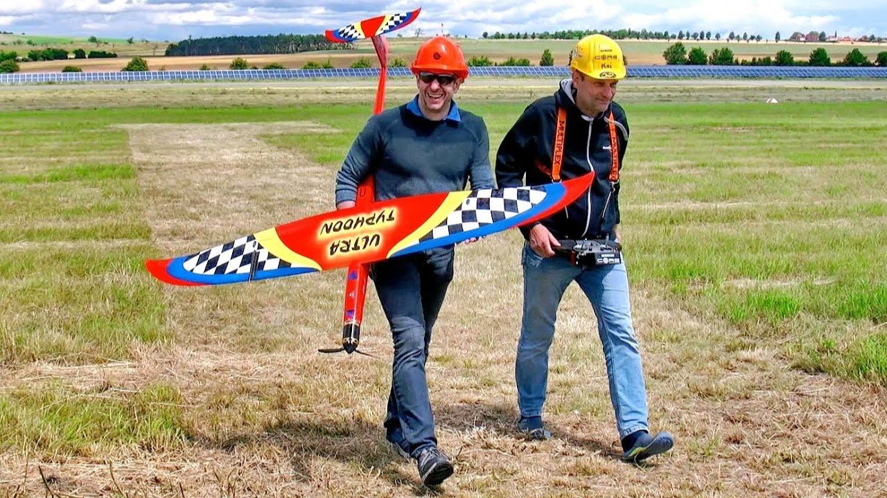 ПОТРЯСАЮЩАЯ СКОРОСТЬ!! 568КМ/Ч Радиоуправляемый самолёт