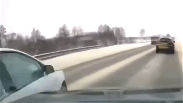 Лобовое столкновение на трассе в Брянской области