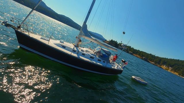 Рошарио Марина, остров Оркас ⛵ Парусная яхта Pyxis и катер Flying Bosn покидают бухту