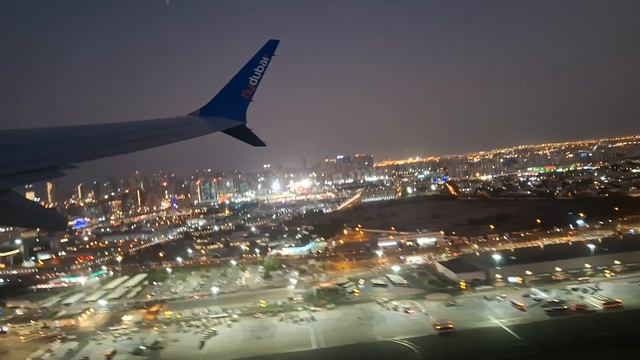 Арабские Эмираты. Дубай. Аэропорт. Мы покидаем Дубай. Вид с высоты. Перелёт в Санкт-Петербург.