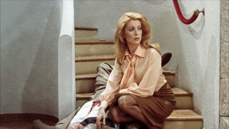 Катрин Денев