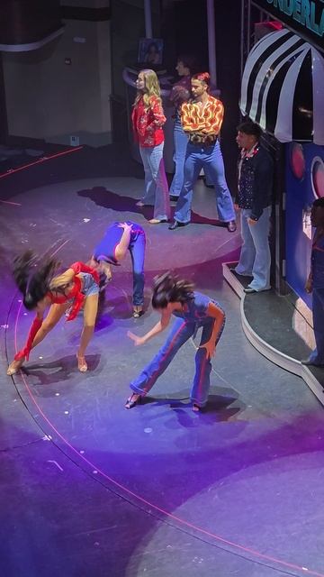 шоу на лайнере