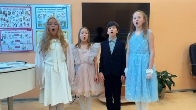 Кауров Игорь, Ворошилова Елизавета, Кузнецова Елизавета, Кузеванова Есения - Winged swing