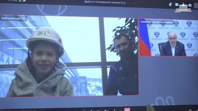 Сергей Цивилев исполнил детскую мечту в рамках «Ёлки желаний»