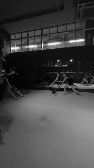 Готовимся к премьере нового номера🤩 Старшие 2/Комендантский,9❤️  #студияаннысеровой  #танцыспб