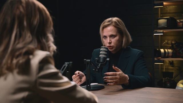 Подкаст "Крупным планом", гость - Ангелина Смирнова