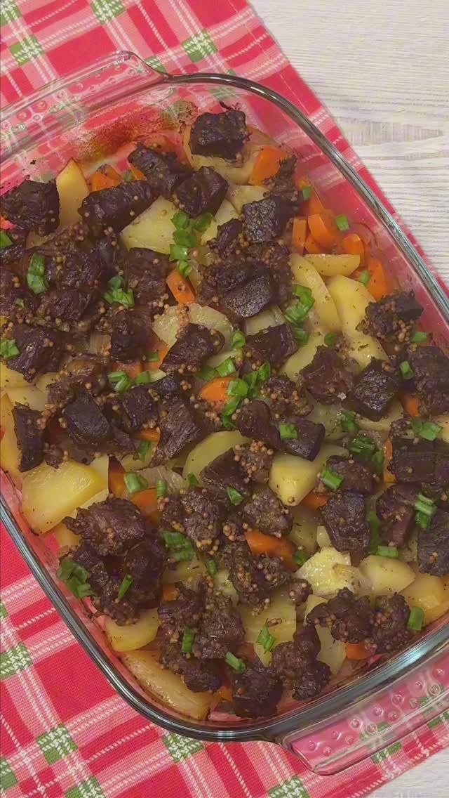 МЯСО В ДУХОВКЕ ПО-НОВОМУ! Идеальное жаркое - тает во рту, а аромат на весь дом! Очень вкусный рецепт