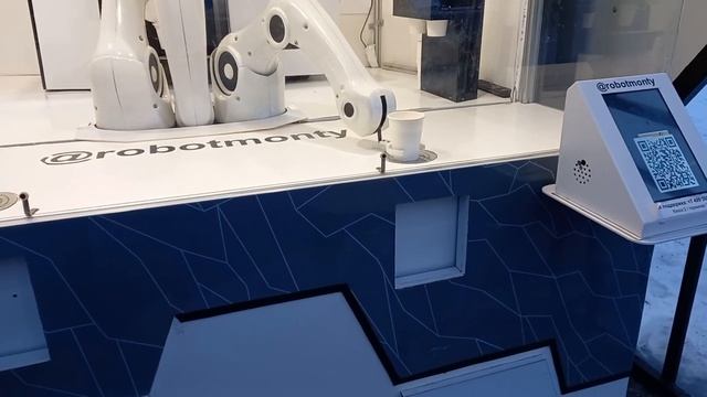 РОБОТ - продавец кофе и новогодние гуляния. 2023г