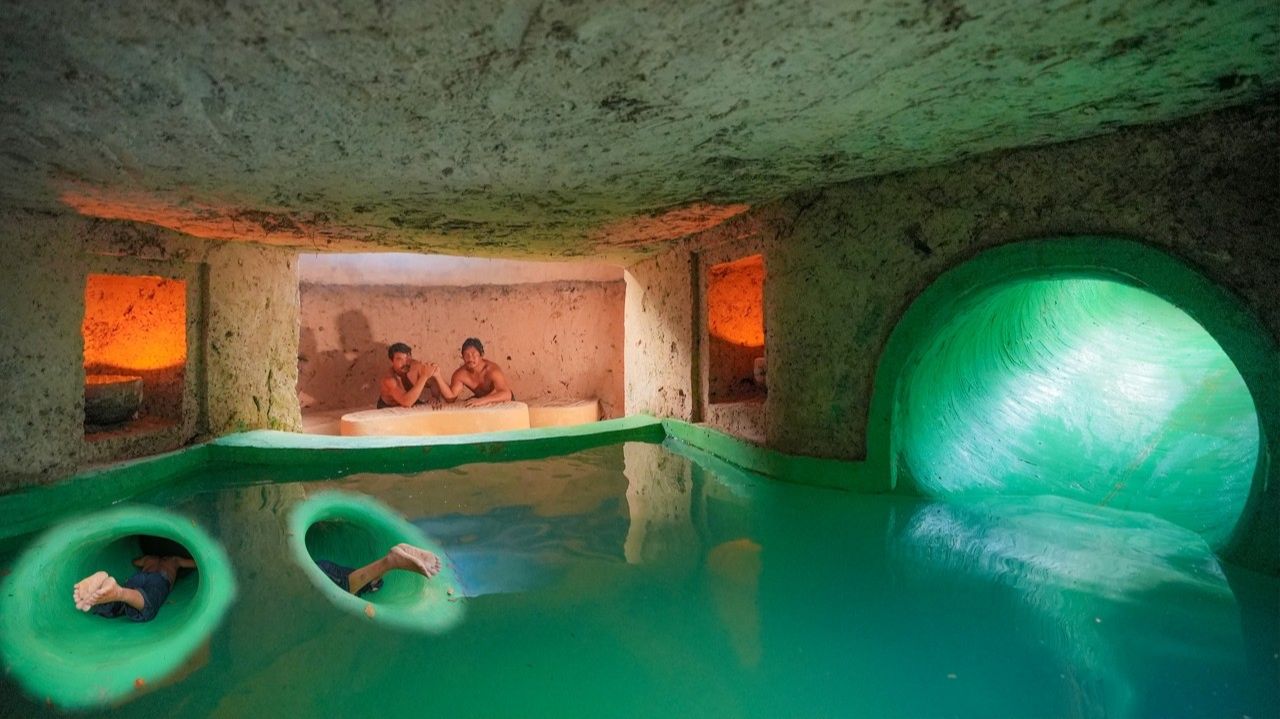 Как построить секретный подземный бассейн 🛢️ Руководство и советы по созданию личного водоема 🌿