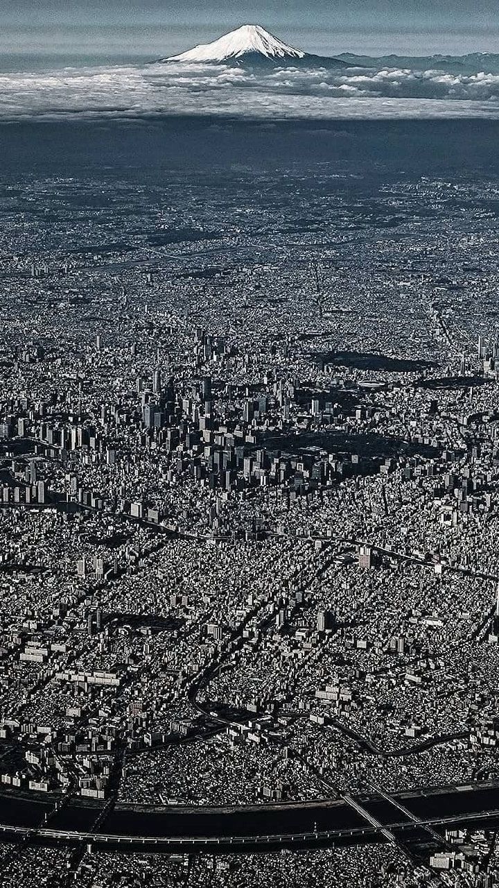 Villa Intellia - Urban Pause (Minimal Ambient Electronica)