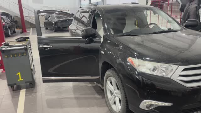 Замена передних динамиков на Тойота Хайлендер