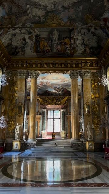 Шикарное и роскошное здание! Красивый Дворец. Сказочный 🏛 Дворец Колонна, Рим, Италия