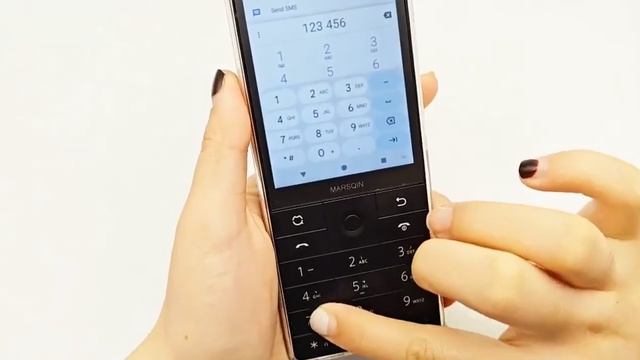 Новый смартфон Qin F25