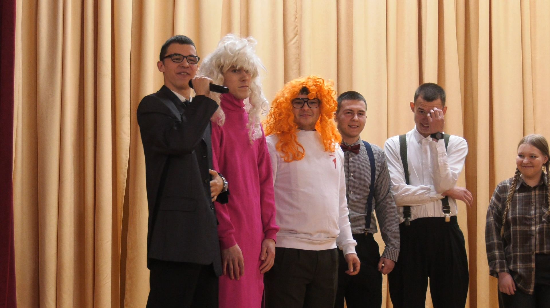 Фестиваль КВН прошел в политехническом колледже