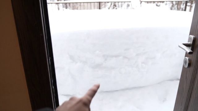 "Утро начинается не с кофе, а с лопаты"