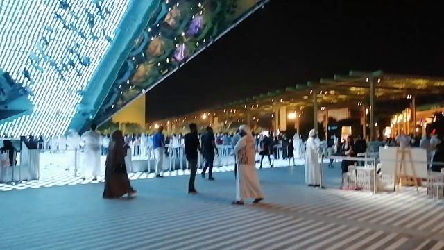 Вход в павильон КСА вечером, Дубай Экспо