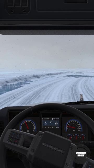ЧУТЬ НЕ ПРОВАЛИЛСЯ ПОД ЛЕД НА ФУРЕ #shorts  #truck #eurotrucksimulator2   #ets2 #dobroedet