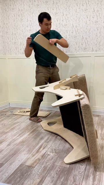 Кресло для отдыха и работы за ноутбуком