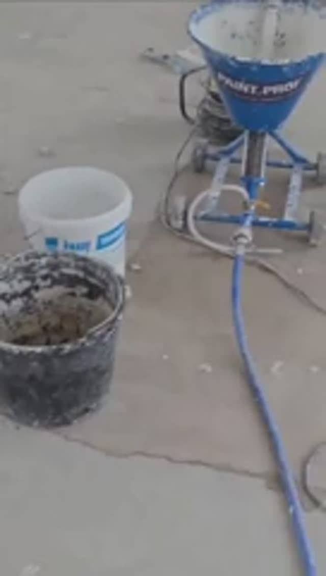 Распыление Vetonit LR+ шпаклевочной установкой PAINT.PROF P90 (2025)