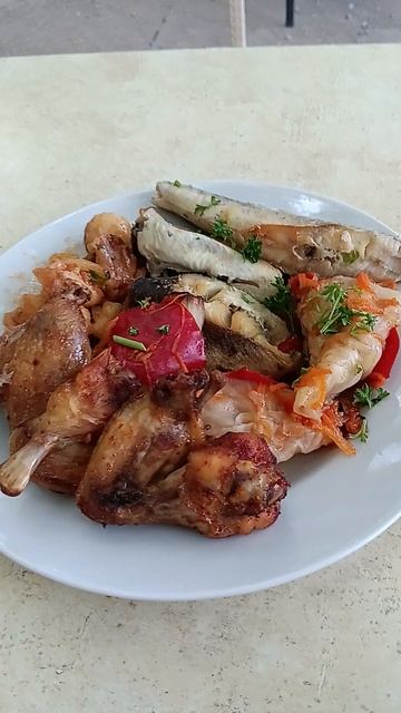 Спасибо повару, Славутич, Алушта, Крым, 10 корпус, рекламу делать легко,