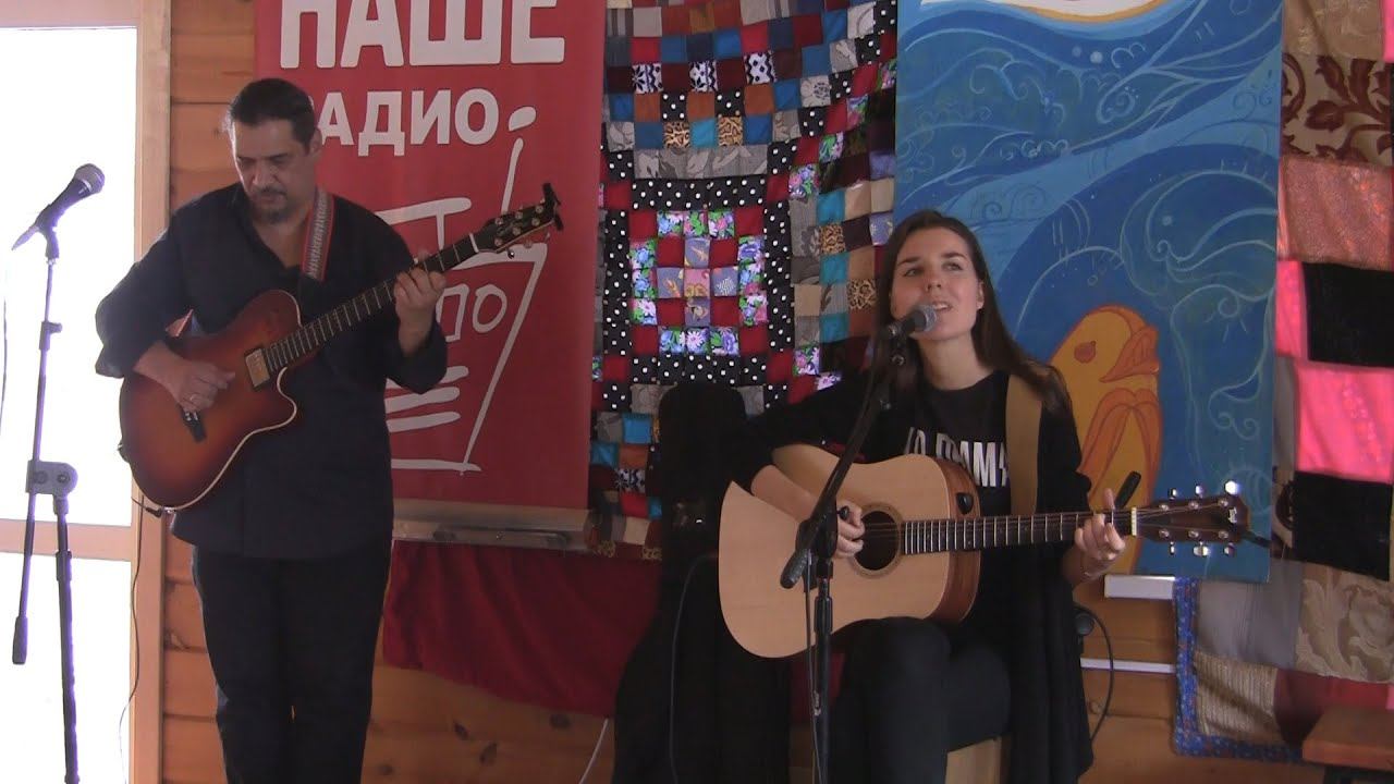 Вера Сухомлин  - Королева (feat. Juba Ferreira)