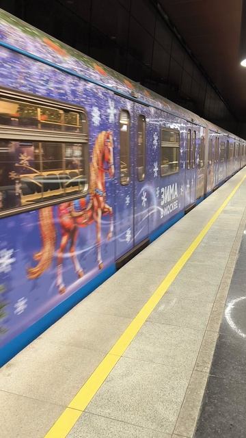 Новогодний поезд Ока на станции Пыхтино 2026