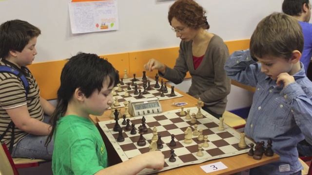 Фотофильм о семейном шахматном турнире