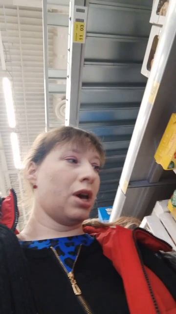 Затариваемся продуктами и тут слышим синичка поёт, весна идёт , ураа