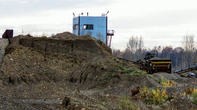 Село Берёзово(дом купца Курзиных, снесён) и действ. карьер - 2018 год