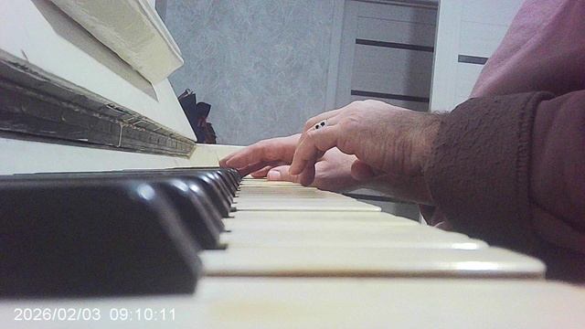 Пианино; "В пещере горного короля" Э. Григ - фрагмент