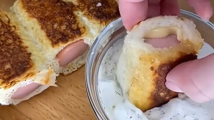 СОСИСКИ в хлебе...🌭🍞😋