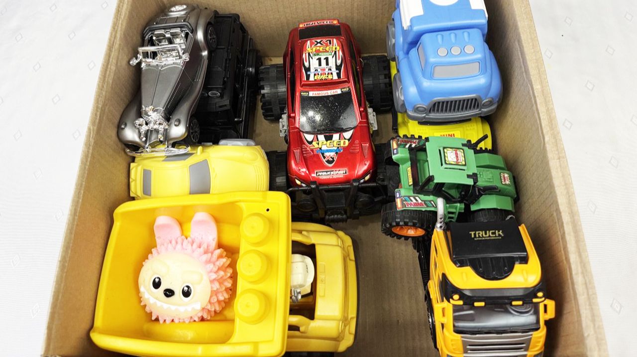 Мультики для детей и малышей. Яркие Машинки везут Лабубу. Мультики про машинки в коробке
