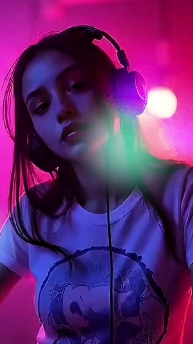 ai. Мало огня