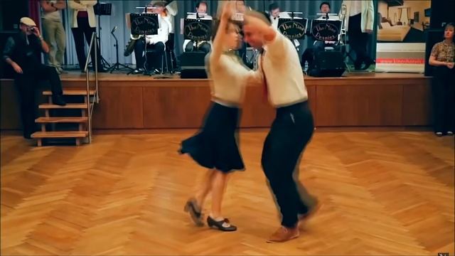 дэнс хаус.Классный кЛип..