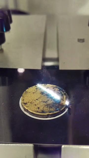 Очистка монеты от ржавчины при помощи лазера