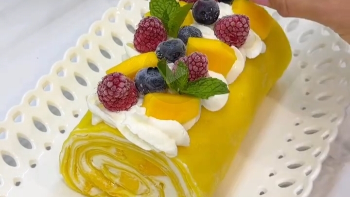 БЛИННЫЙ РУЛЕТ С МАНГО...🥞🥭😋