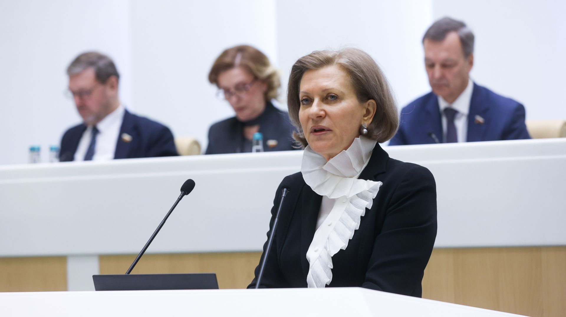 Выступление Анны Поповой на «правительственном часе»