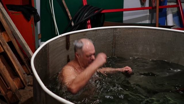 Крещенские купания в купели храма Ксении Петербургской. 2026 г. 4K(UHD).