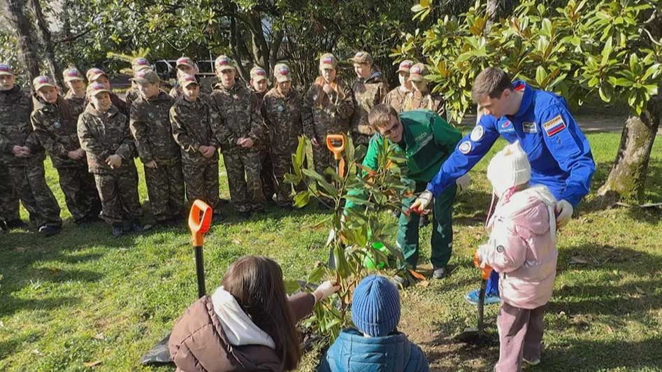На Аллее космонавтов в Сочи появилась магнолия Зубрицкого