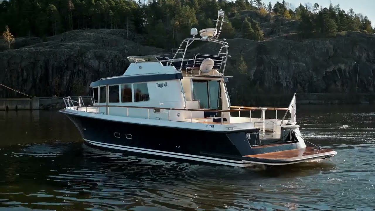 Targa 44 CFC c моторами  IPS 600  обзор катера | Yachts Expert