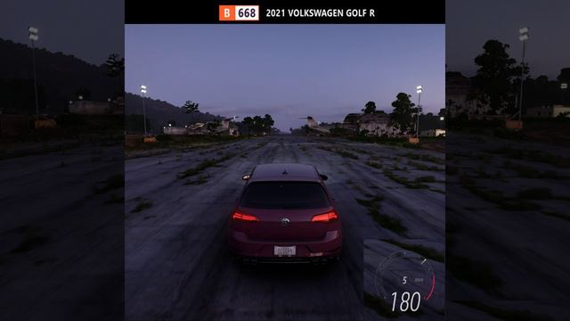 Volkvswagen Golf R (Сток/B 668) Прыжок на аэродроме
