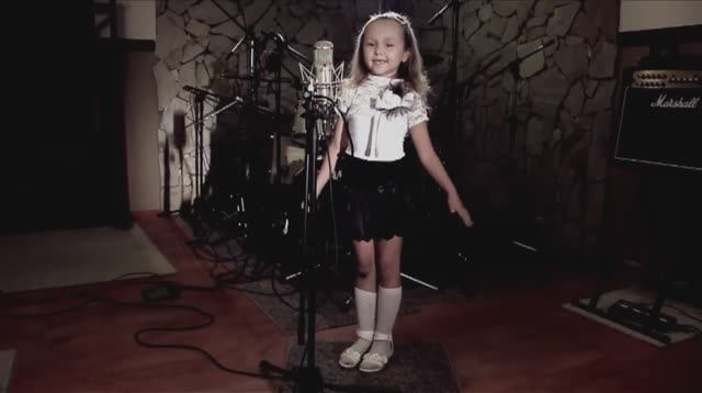 Осипцова Ева, 6 лет - "Стомоло". "109records" Production (2012).