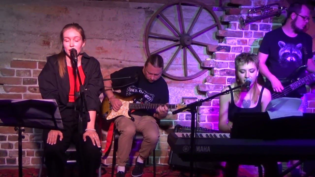 Варвара Власова и Софья Тараканова - Печаль (гр. КИНО)