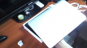 Unboxing Macbook Air 11,6" 2011 HD 720p Castellano