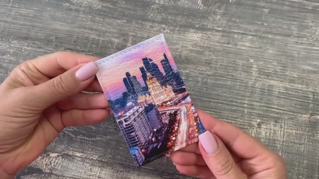 Обложка для проездного и социальной карты с изображением Москвы, Eshemoda