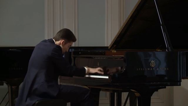 6.12.2022г. Валентин Малинин. Римский-Корсаков. «Полёт шмеля».