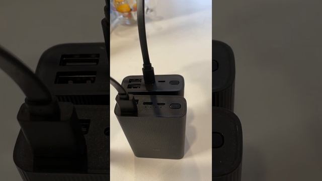 Проверяем павербанки Xiaomi на дуракоустойчивость